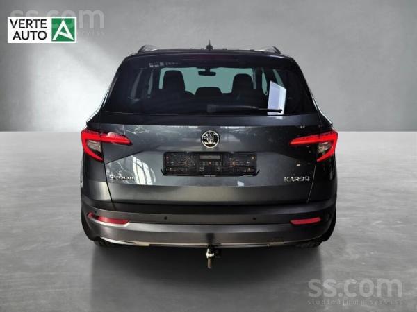 Pelēks Skoda Karoq 2019 Rīga, ar dzinēja tilpumu 2.00 L un nobraukumu 199 tūkst. km par 15990 €, foto 5 vietnē AUTOMOTO.COM.LV