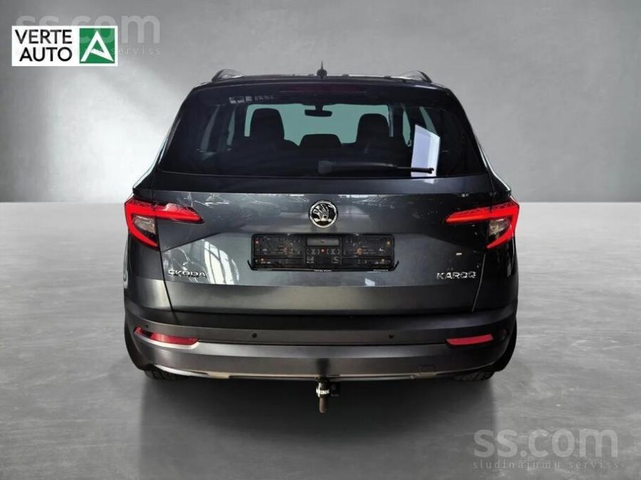 Pelēks Skoda Karoq 2019 Rīga, ar dzinēja tilpumu 2.00 L un nobraukumu 199 tūkst. km par 15990 €, foto 6 vietnē AUTOMOTO.COM.LV