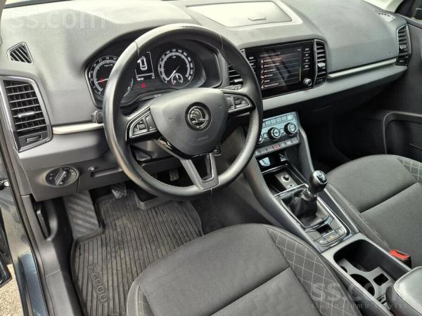 Pelēks Skoda Karoq 2019 Rīga, ar dzinēja tilpumu 2.00 L un nobraukumu 199 tūkst. km par 15990 €, foto 7 vietnē AUTOMOTO.COM.LV