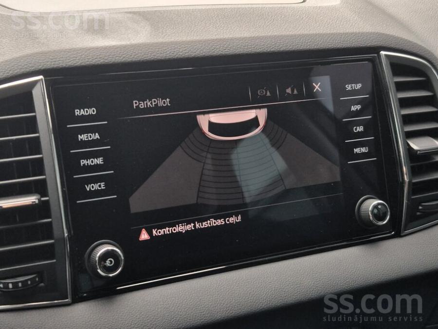 Pelēks Skoda Karoq 2019 Rīga, ar dzinēja tilpumu 2.00 L un nobraukumu 199 tūkst. km par 15990 €, foto 21 vietnē AUTOMOTO.COM.LV