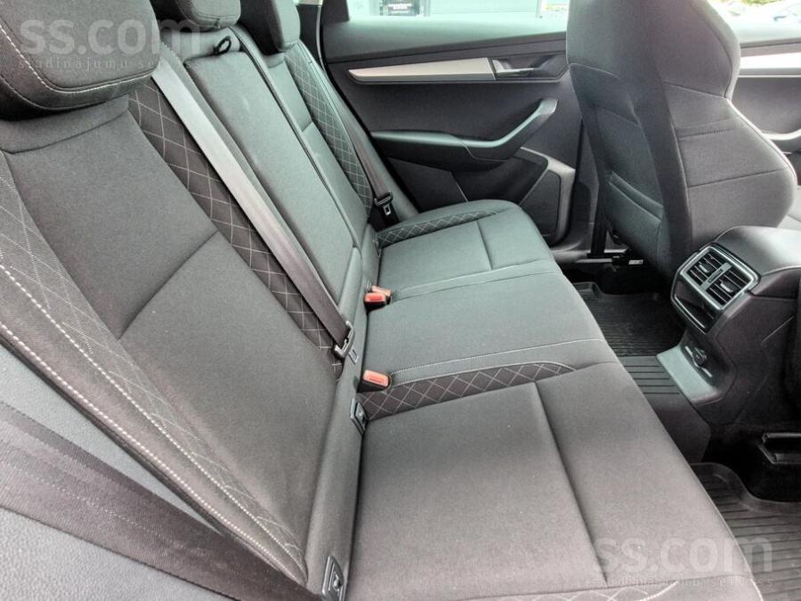 Pelēks Skoda Karoq 2019 Rīga, ar dzinēja tilpumu 2.00 L un nobraukumu 199 tūkst. km par 15990 €, foto 24 vietnē AUTOMOTO.COM.LV