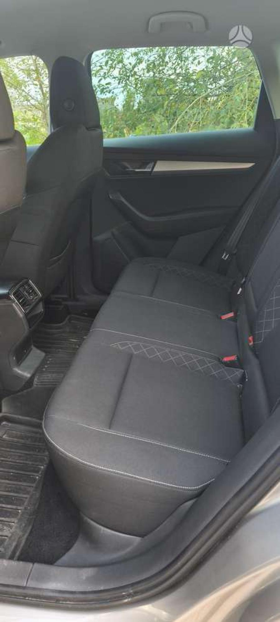 Pelēks Skoda Karoq 2019 Šalčininkai, ar dzinēja tilpumu 1.60 L un nobraukumu 237 tūkst. km par 9500 €, foto 9 vietnē AUTOMOTO.COM.LV