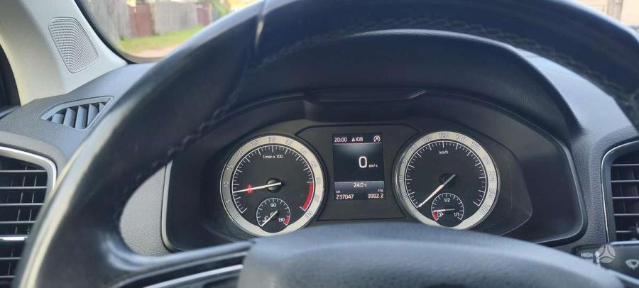 Pelēks Skoda Karoq 2019 Šalčininkai, ar dzinēja tilpumu 1.60 L un nobraukumu 237 tūkst. km par 9500 €, foto 11 vietnē AUTOMOTO.COM.LV