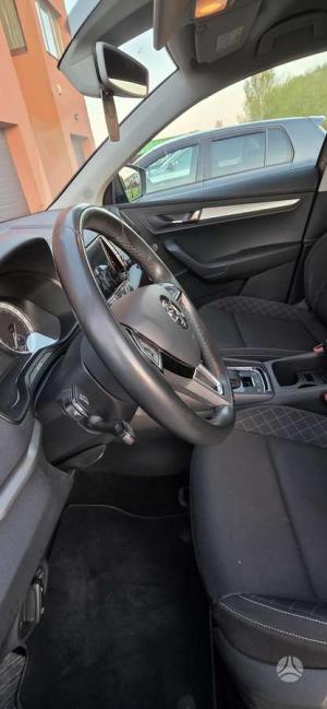 Pelēks Skoda Karoq 2019 Kauņa, ar dzinēja tilpumu 1.60 L un nobraukumu 300 tūkst. km par 10500 €, foto 16 vietnē AUTOMOTO.COM.LV