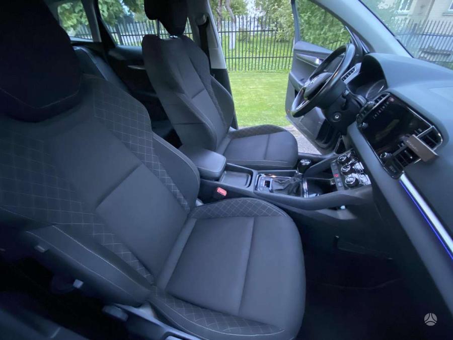 Grey Skoda Karoq 2019 in Vilnius, with an engine capacity of 1.60 L and mileage of 207 thousand km for 13200 €, photo 8 on AUTOMOTO.COM.LV