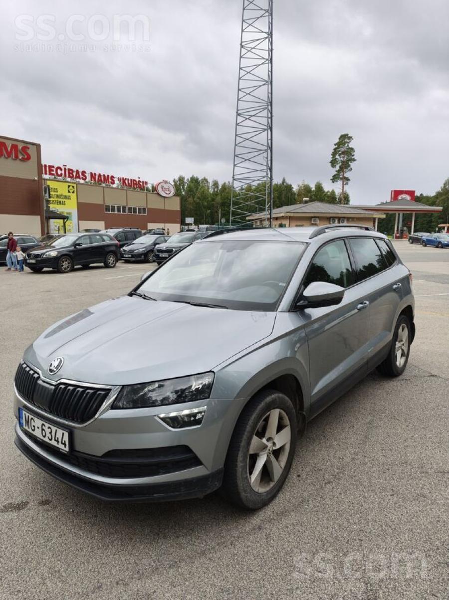 Grey Skoda Karoq 2019 in Limbazi, with an engine capacity of 1.60 L and mileage of 160 thousand km for 13000 €, photo 3 on AUTOMOTO.COM.LV