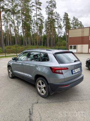 Grey Skoda Karoq 2019 in Limbazi, with an engine capacity of 1.60 L and mileage of 160 thousand km for 13000 €, photo 4 on AUTOMOTO.COM.LV