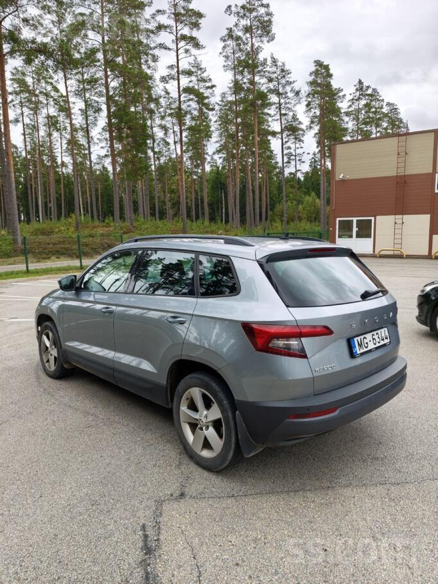 Grey Skoda Karoq 2019 in Limbazi, with an engine capacity of 1.60 L and mileage of 160 thousand km for 13000 €, photo 4 on AUTOMOTO.COM.LV