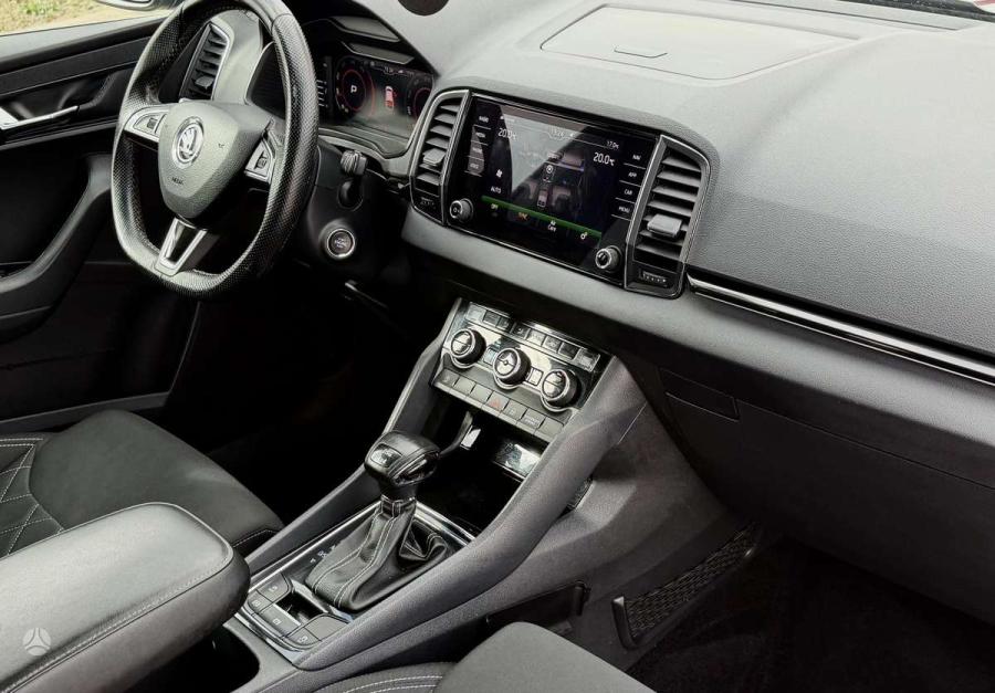 Pelēks Skoda Karoq 2019 Tauragė, ar dzinēja tilpumu 1.97 L un nobraukumu 248 tūkst. km par 14500 €, foto 42 vietnē AUTOMOTO.COM.LV