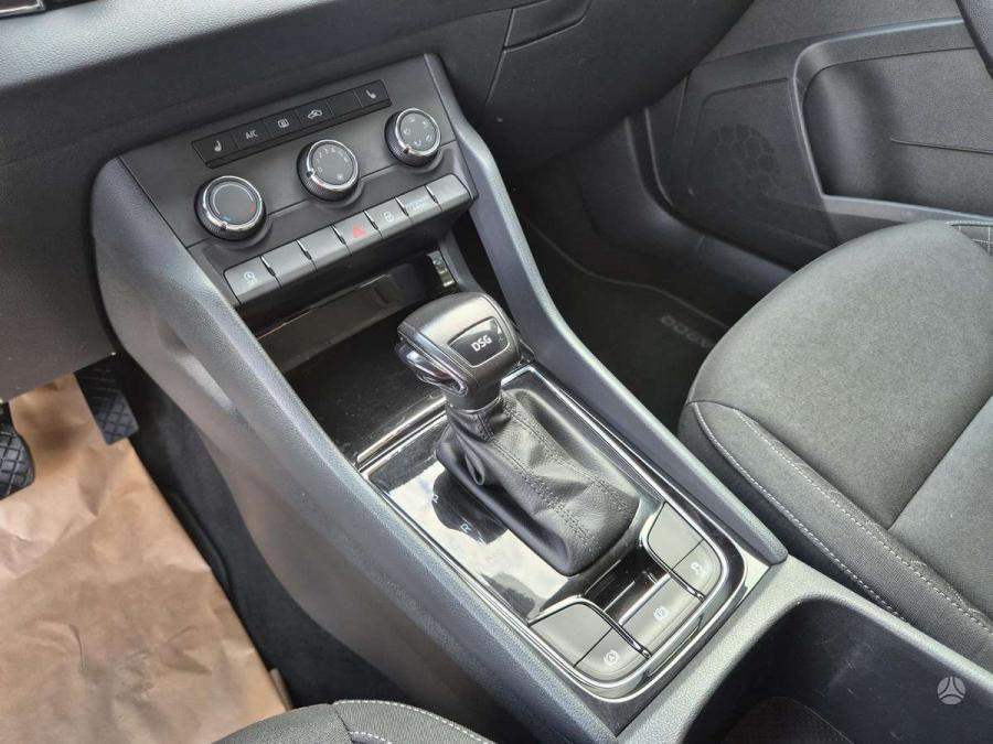 Pelēks Skoda Karoq 2019 Utena, ar dzinēja tilpumu 1.50 L un nobraukumu 176 tūkst. km par 13990 €, foto 23 vietnē AUTOMOTO.COM.LV