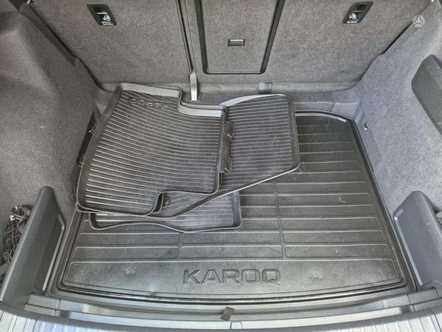 Pelēks Skoda Karoq 2019 Utena, ar dzinēja tilpumu 1.50 L un nobraukumu 176 tūkst. km par 13990 €, foto 35 vietnē AUTOMOTO.COM.LV