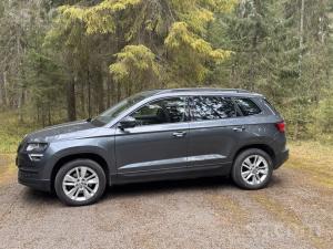 Grey Skoda Karoq 2020 in Valmiera, with an engine capacity of 2.00 L and mileage of 149 thousand km for 20900 €, photo 8 on AUTOMOTO.COM.LV
