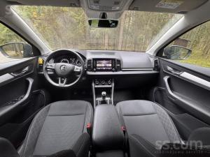 Grey Skoda Karoq 2020 in Valmiera, with an engine capacity of 2.00 L and mileage of 149 thousand km for 20900 €, photo 10 on AUTOMOTO.COM.LV
