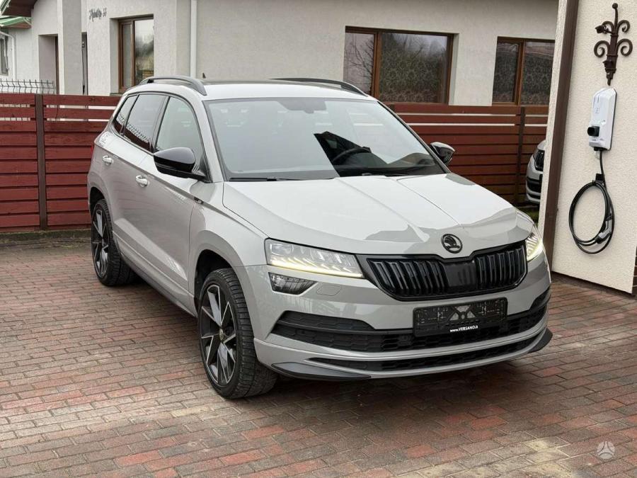 Pelēks Skoda Karoq 2020 Šauļi, ar dzinēja tilpumu 1.50 L un nobraukumu 193 tūkst. km par 17900 €, foto 2 vietnē AUTOMOTO.COM.LV