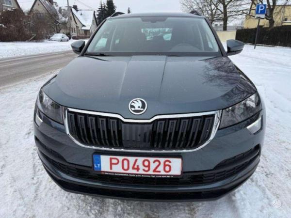 Grey Skoda Karoq 2020 in Kaunas, with an engine capacity of 1.50 L and mileage of 161 thousand km for 17100 €, photo 2 on AUTOMOTO.COM.LV