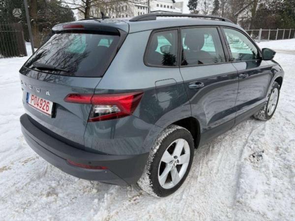 Grey Skoda Karoq 2020 in Kaunas, with an engine capacity of 1.50 L and mileage of 161 thousand km for 17100 €, photo 5 on AUTOMOTO.COM.LV