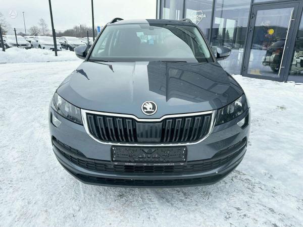Grey Skoda Karoq 2020 in Kaunas, with an engine capacity of 1.00 L and mileage of 206 thousand km for 11200 €, photo 2 on AUTOMOTO.COM.LV