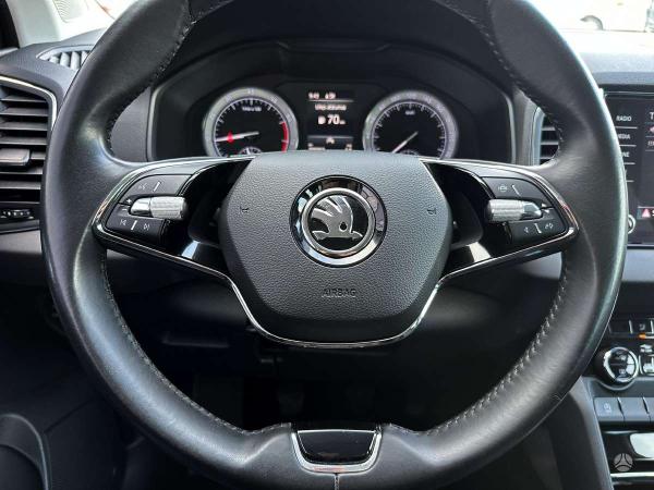 Grey Skoda Karoq 2020 in Kaunas, with an engine capacity of 1.00 L and mileage of 206 thousand km for 11200 €, photo 7 on AUTOMOTO.COM.LV