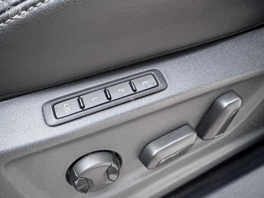 Pelēks Skoda Karoq 2020 Avižieniai, ar dzinēja tilpumu 1.50 L un nobraukumu 145 tūkst. km par 18500 €, foto 13 vietnē AUTOMOTO.COM.LV