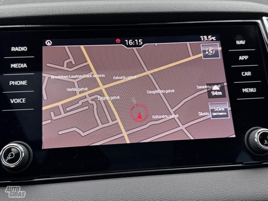 Pelēks Skoda Karoq 2020 Avižieniai, ar dzinēja tilpumu 1.50 L un nobraukumu 145 tūkst. km par 18500 €, foto 24 vietnē AUTOMOTO.COM.LV