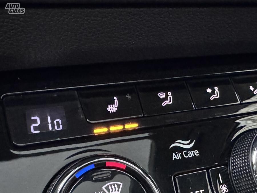 Pelēks Skoda Karoq 2020 Avižieniai, ar dzinēja tilpumu 1.50 L un nobraukumu 145 tūkst. km par 18500 €, foto 30 vietnē AUTOMOTO.COM.LV