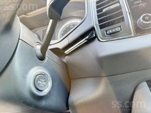 Grey Skoda Karoq 2020 in Riga, with an engine capacity of 2.00 L and mileage of 133 thousand km for 21300 €, photo 23 on AUTOMOTO.COM.LV