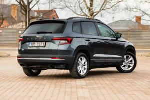 Grey Skoda Karoq 2020 in Jelgava, with an engine capacity of 1.50 L and mileage of 166 thousand km for 16599 €, photo 5 on AUTOMOTO.COM.LV