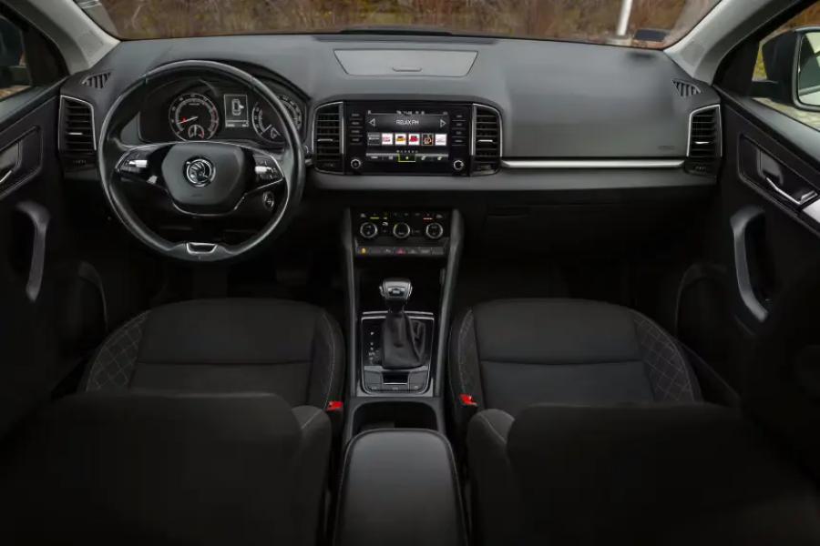 Grey Skoda Karoq 2020 in Jelgava, with an engine capacity of 1.50 L and mileage of 166 thousand km for 16599 €, photo 9 on AUTOMOTO.COM.LV