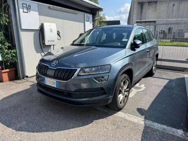 Grey Skoda Karoq 2020 in Panevezys, with an engine capacity of 1.97 L and mileage of 248 thousand km for 14500 €, photo 2 on AUTOMOTO.COM.LV