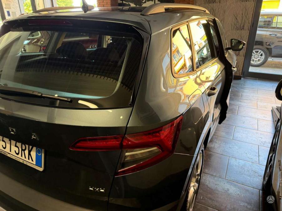 Grey Skoda Karoq 2020 in Panevezys, with an engine capacity of 1.97 L and mileage of 248 thousand km for 14500 €, photo 6 on AUTOMOTO.COM.LV