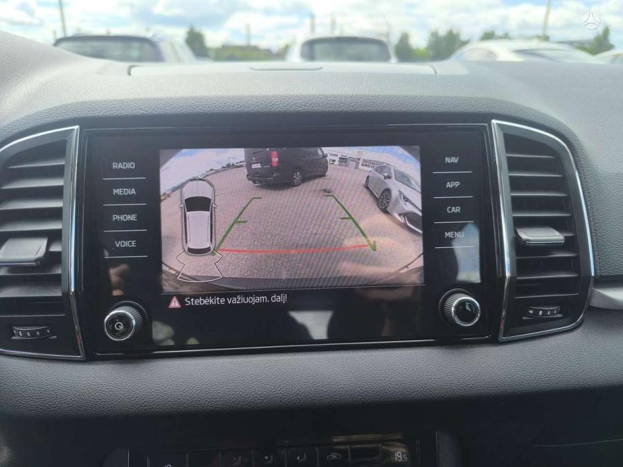 Grey Skoda Karoq 2020 in Panevezys, with an engine capacity of 1.97 L and mileage of 248 thousand km for 14500 €, photo 15 on AUTOMOTO.COM.LV