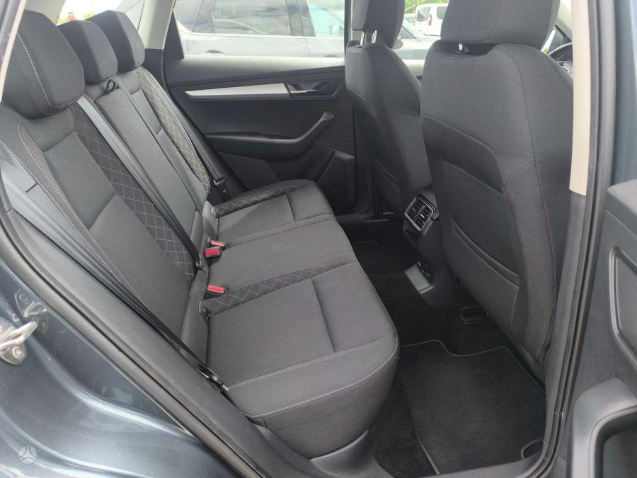 Grey Skoda Karoq 2020 in Panevezys, with an engine capacity of 1.97 L and mileage of 248 thousand km for 14500 €, photo 18 on AUTOMOTO.COM.LV