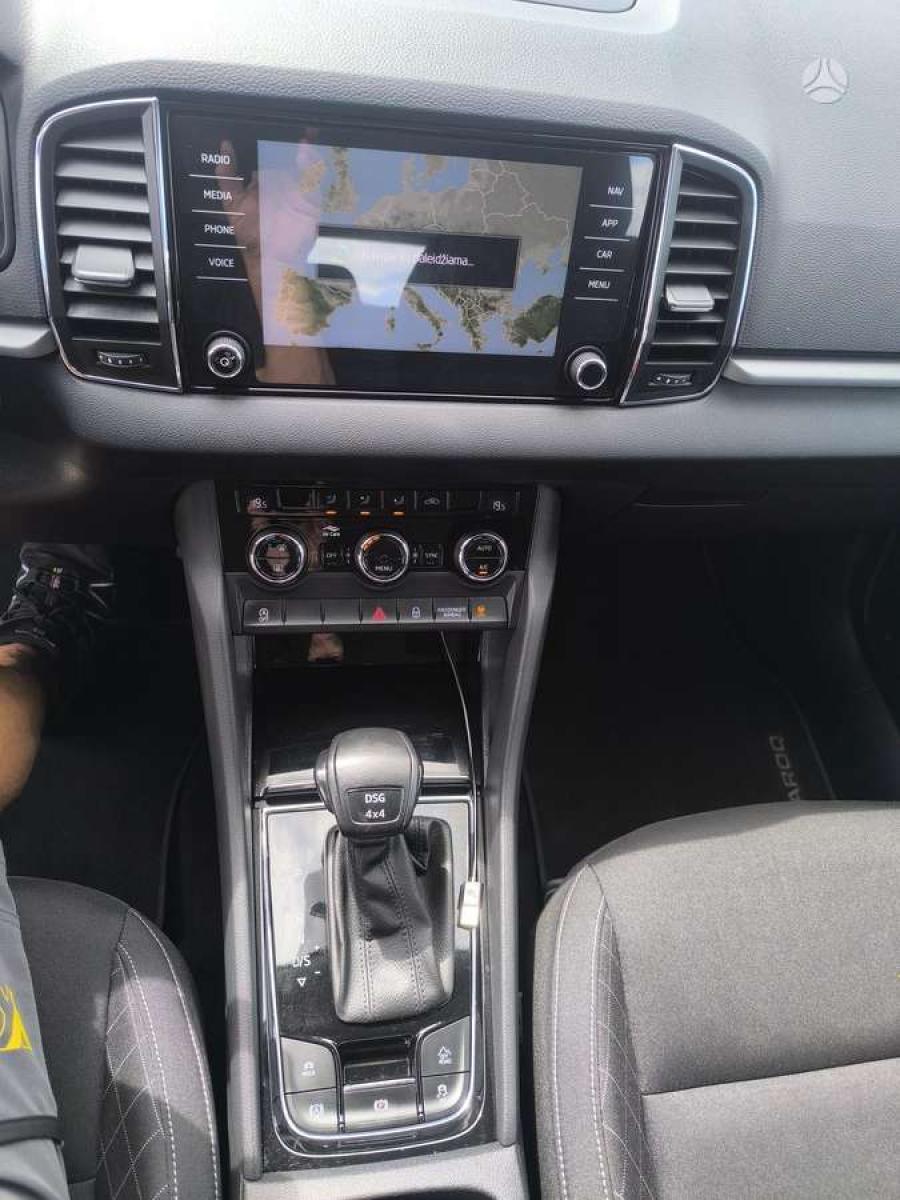 Pelēks Skoda Karoq 2020 Panevēža, ar dzinēja tilpumu 1.97 L un nobraukumu 247 tūkst. km par 14000 €, foto 10 vietnē AUTOMOTO.COM.LV