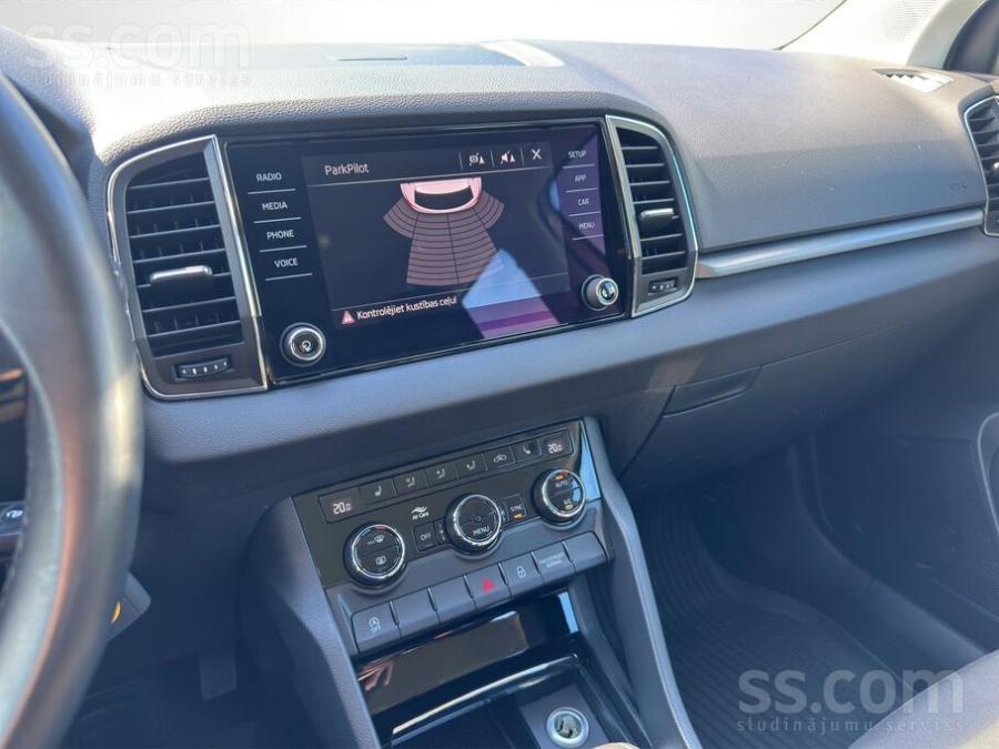 Серый Шкода Karoq 2020 в Рига, объемом двигателя 1.60 л и пробегом 166 тыс. км за 14990 €, фото 12 на AUTOMOTO.COM.LV