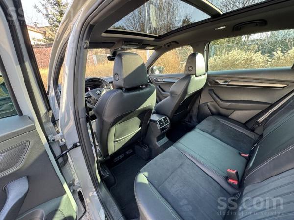 Grey Skoda Karoq 2020 in Riga, with an engine capacity of 2.00 L and mileage of 54 thousand km for 24700 €, photo 4 on AUTOMOTO.COM.LV