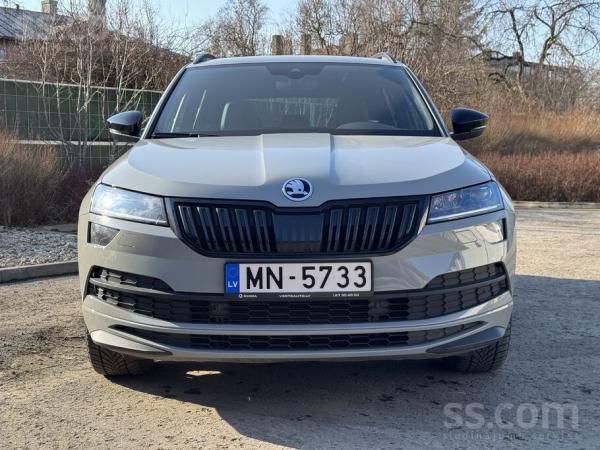 Grey Skoda Karoq 2020 in Riga, with an engine capacity of 2.00 L and mileage of 54 thousand km for 24700 €, photo 7 on AUTOMOTO.COM.LV