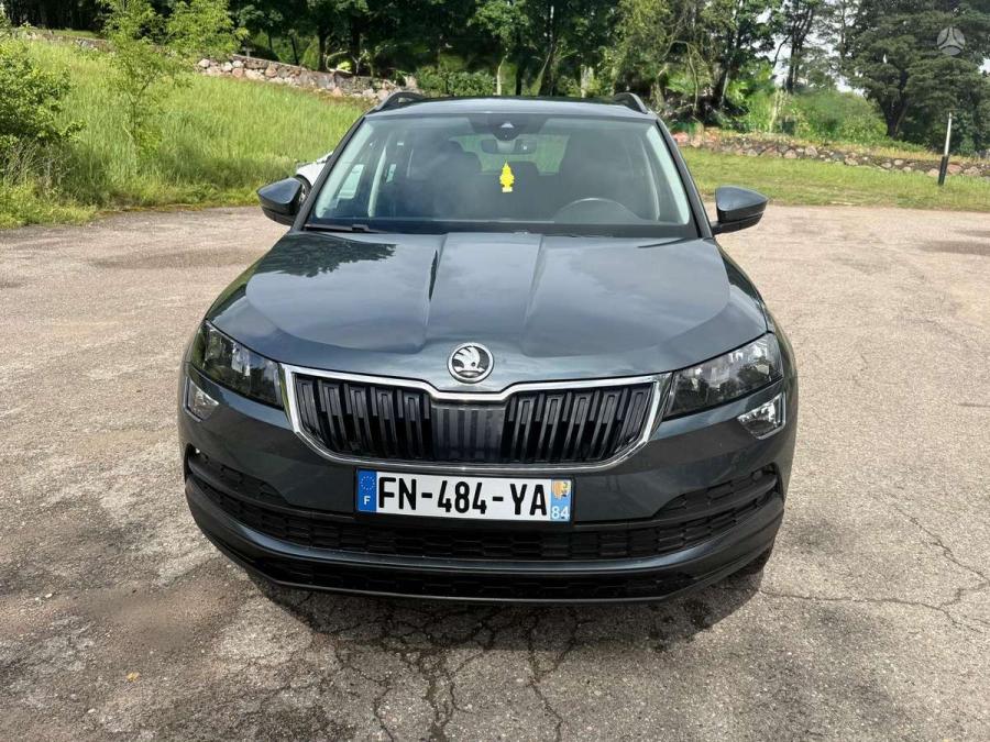 Grey Skoda Karoq 2020 in Ukmerge, with an engine capacity of 1.60 L and mileage of 154 thousand km for 12300 €, photo 6 on AUTOMOTO.COM.LV