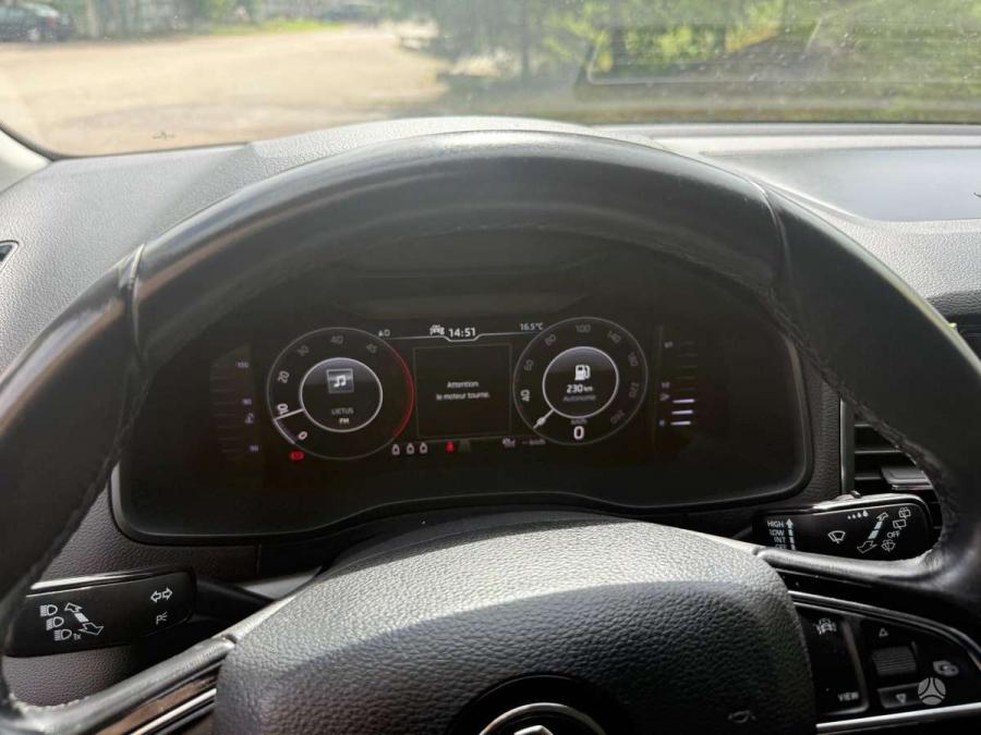 Grey Skoda Karoq 2020 in Ukmerge, with an engine capacity of 1.60 L and mileage of 154 thousand km for 12300 €, photo 11 on AUTOMOTO.COM.LV