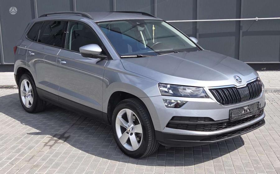Pelēks Skoda Karoq 2020 Šauļi, ar dzinēja tilpumu 1.50 L un nobraukumu 217 tūkst. km par 15250 €, foto 1 vietnē AUTOMOTO.COM.LV