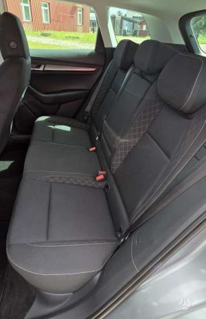 Pelēks Skoda Karoq 2020 Šauļi, ar dzinēja tilpumu 1.50 L un nobraukumu 217 tūkst. km par 15250 €, foto 12 vietnē AUTOMOTO.COM.LV