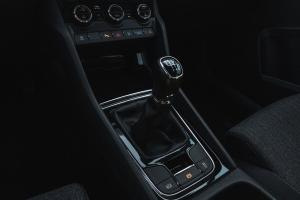Серый Шкода Karoq 2020 в Вентспилс, объемом двигателя 1.50 л и пробегом 136 тыс. км за 18100 €, фото 23 на AUTOMOTO.COM.LV
