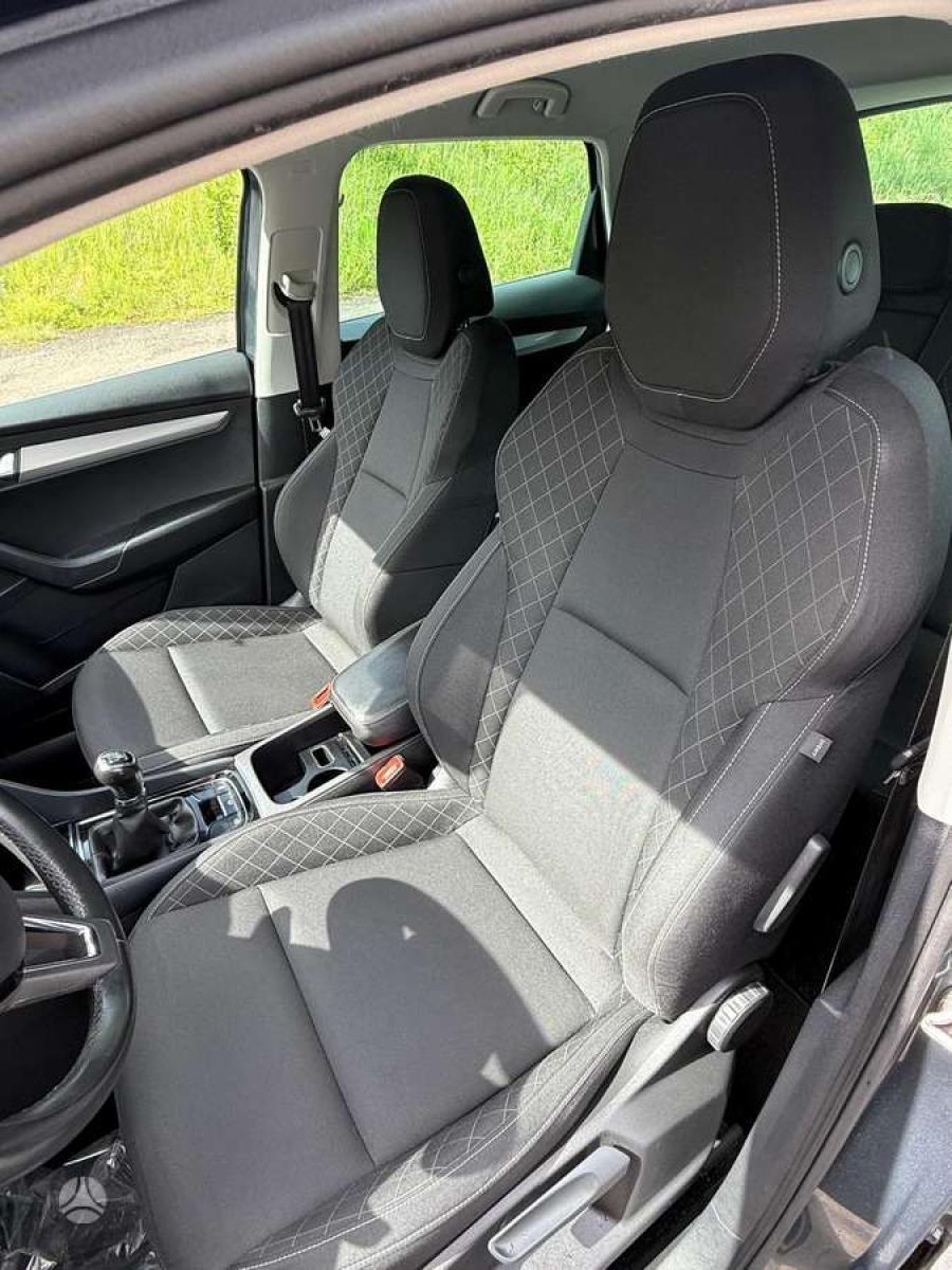 Pelēks Skoda Karoq 2020 Ukmergė, ar dzinēja tilpumu 1.60 L un nobraukumu 155 tūkst. km par 11800 €, foto 15 vietnē AUTOMOTO.COM.LV