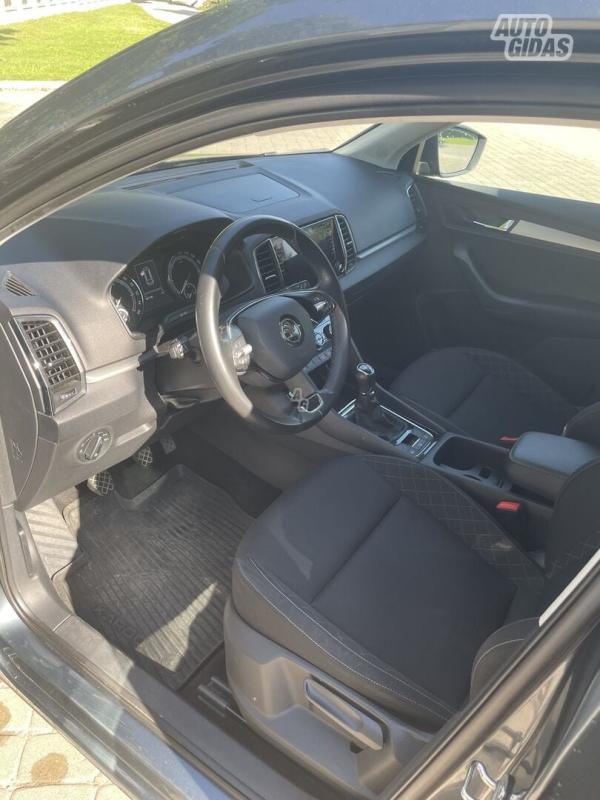 Pelēks Skoda Karoq 2020 Vilkaviškis, ar dzinēja tilpumu 1.60 L un nobraukumu 187 tūkst. km par 13800 €, foto 7 vietnē AUTOMOTO.COM.LV