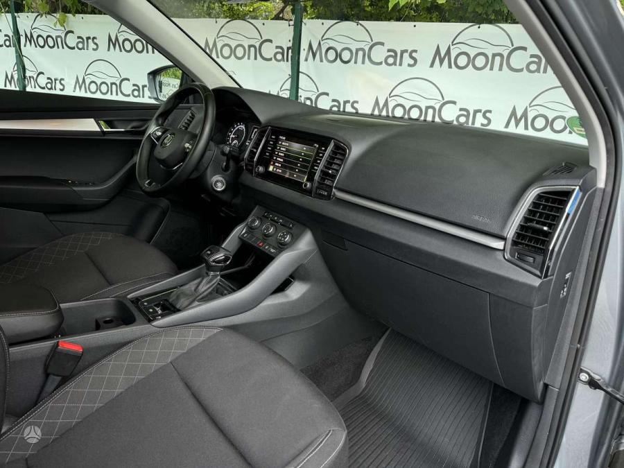Grey Skoda Karoq 2020 in Vilnius, with an engine capacity of 1.97 L and mileage of 221 thousand km for 12900 €, photo 13 on AUTOMOTO.COM.LV