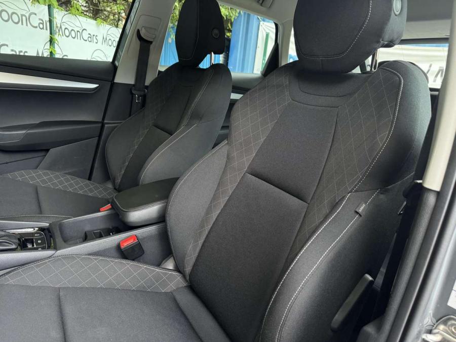 Grey Skoda Karoq 2020 in Vilnius, with an engine capacity of 1.97 L and mileage of 221 thousand km for 12900 €, photo 15 on AUTOMOTO.COM.LV