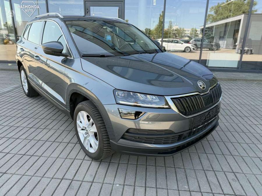 Pelēks Skoda Karoq 2020 Kauņa, ar dzinēja tilpumu 1.50 L un nobraukumu 203 tūkst. km par 14400 €, foto 3 vietnē AUTOMOTO.COM.LV
