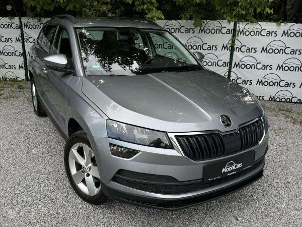 Grey Skoda Karoq 2020 in Vilnius, with an engine capacity of 1.60 L and mileage of 221 thousand km for 12900 €, photo 5 on AUTOMOTO.COM.LV
