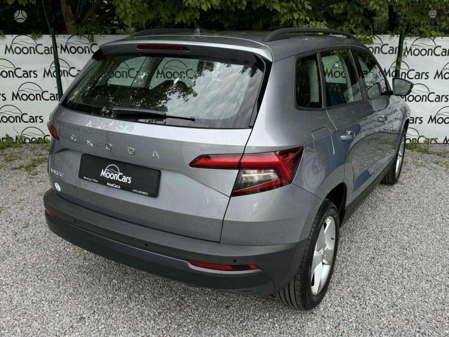 Grey Skoda Karoq 2020 in Vilnius, with an engine capacity of 1.60 L and mileage of 221 thousand km for 12900 €, photo 7 on AUTOMOTO.COM.LV