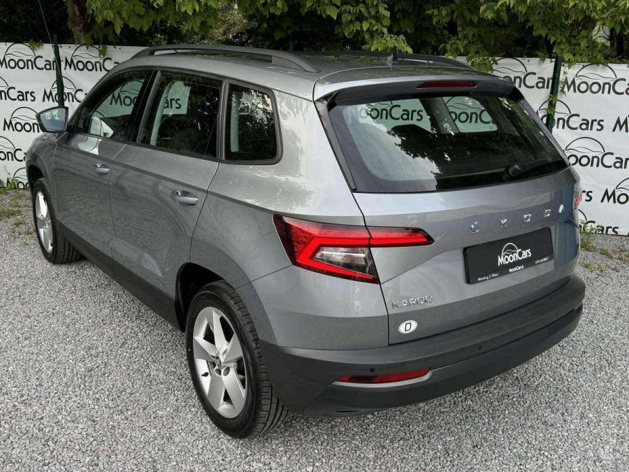 Grey Skoda Karoq 2020 in Vilnius, with an engine capacity of 1.60 L and mileage of 221 thousand km for 12900 €, photo 9 on AUTOMOTO.COM.LV