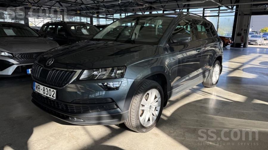 Pelēks Skoda Karoq 2020 Rīga, ar dzinēja tilpumu 1.50 L un nobraukumu 88 tūkst. km par 16900 €, foto 1 vietnē AUTOMOTO.COM.LV